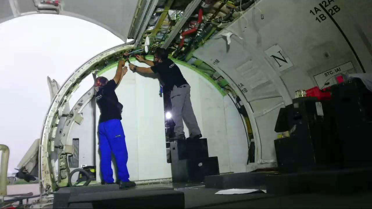 REPLACE 9G BARIER PANEL CARGO AIRCRAFT BOEING SERIES HEAVY MAINTENANCE ...
