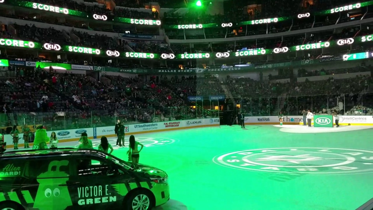Jimmy playing intermission game at Dallas Stars game - YouTube
