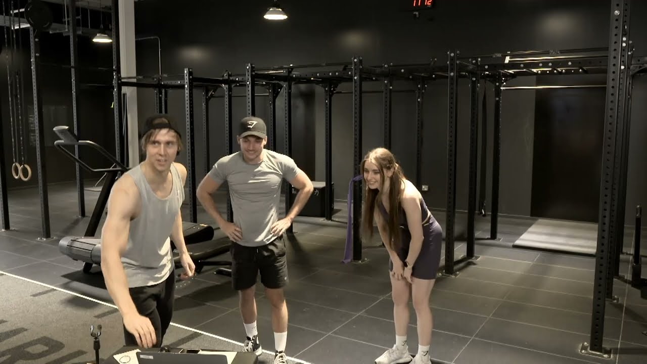 GAMERS AT THE GYMSHARK HQ ft Loserfruit and Marcus | July 14 2022 ...