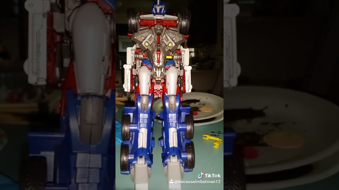 Auto bots roll out - YouTube