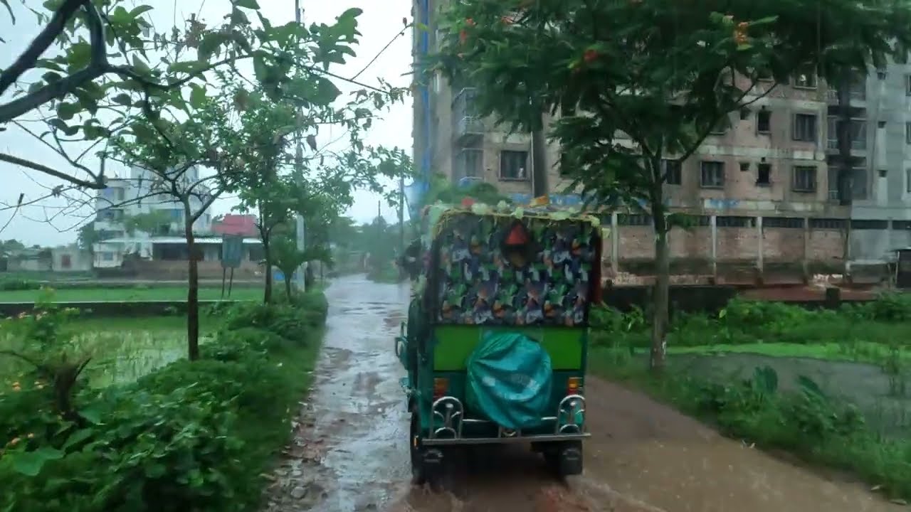 Walking in Heavy Rain। Walk In Heavy Rain। Walking In The Heavy Rain ...