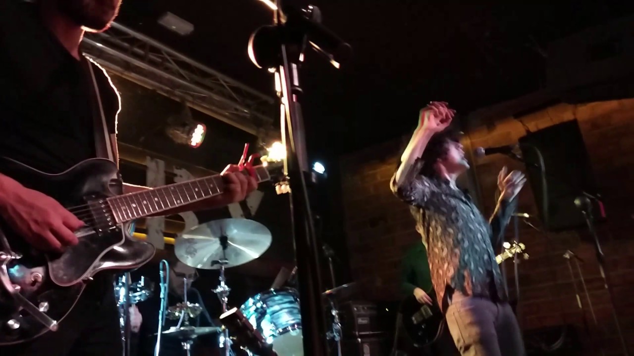 LP HALO Concierto Madrid Laura Pergolizzi - YouTube