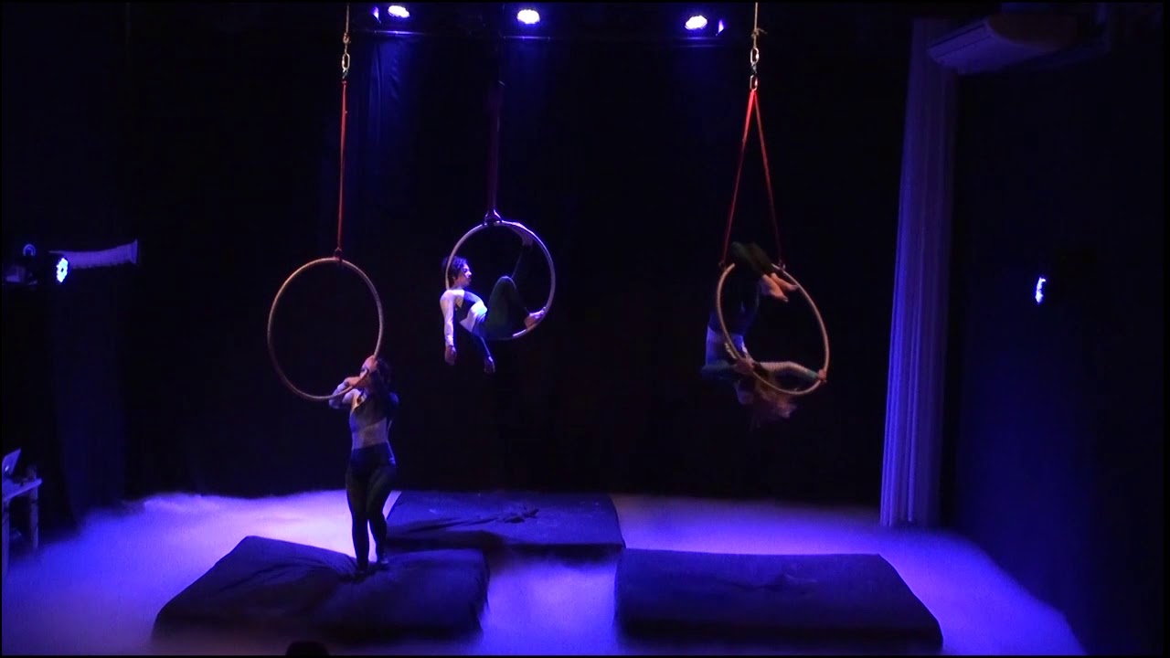 Tempestade - galpão do circo - lira (aerial hoop) - YouTube