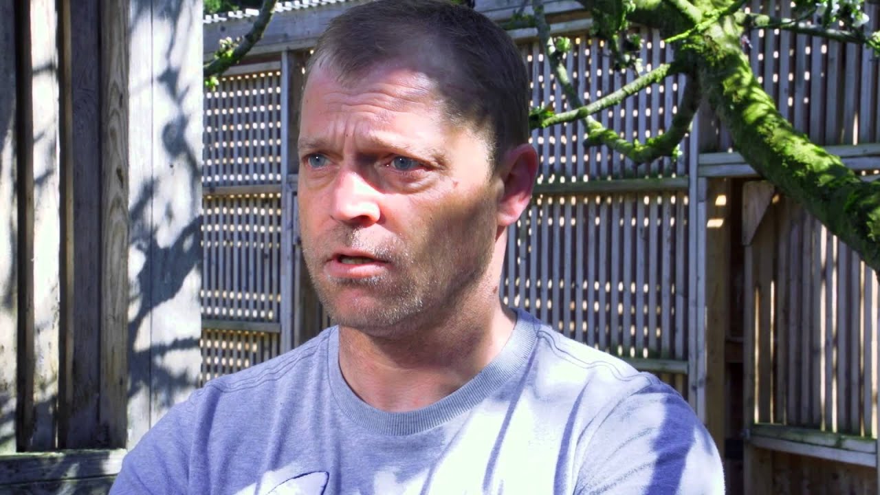 Northwest Raptor Center by Videographer "Richard Aronson" - YouTube