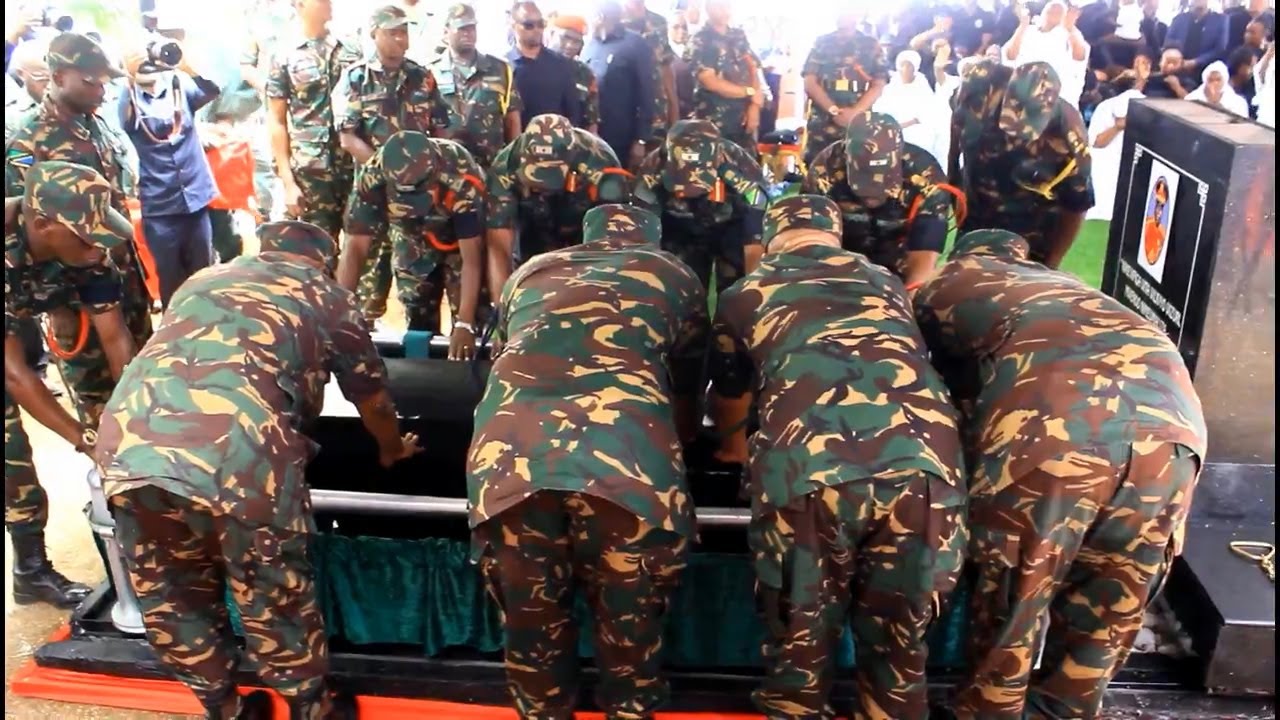 VIDEO: HIVI NDIVYO MWILI WA JENERALI MSTAAFU MUSUGURI ULIVYO ZIKWA ...