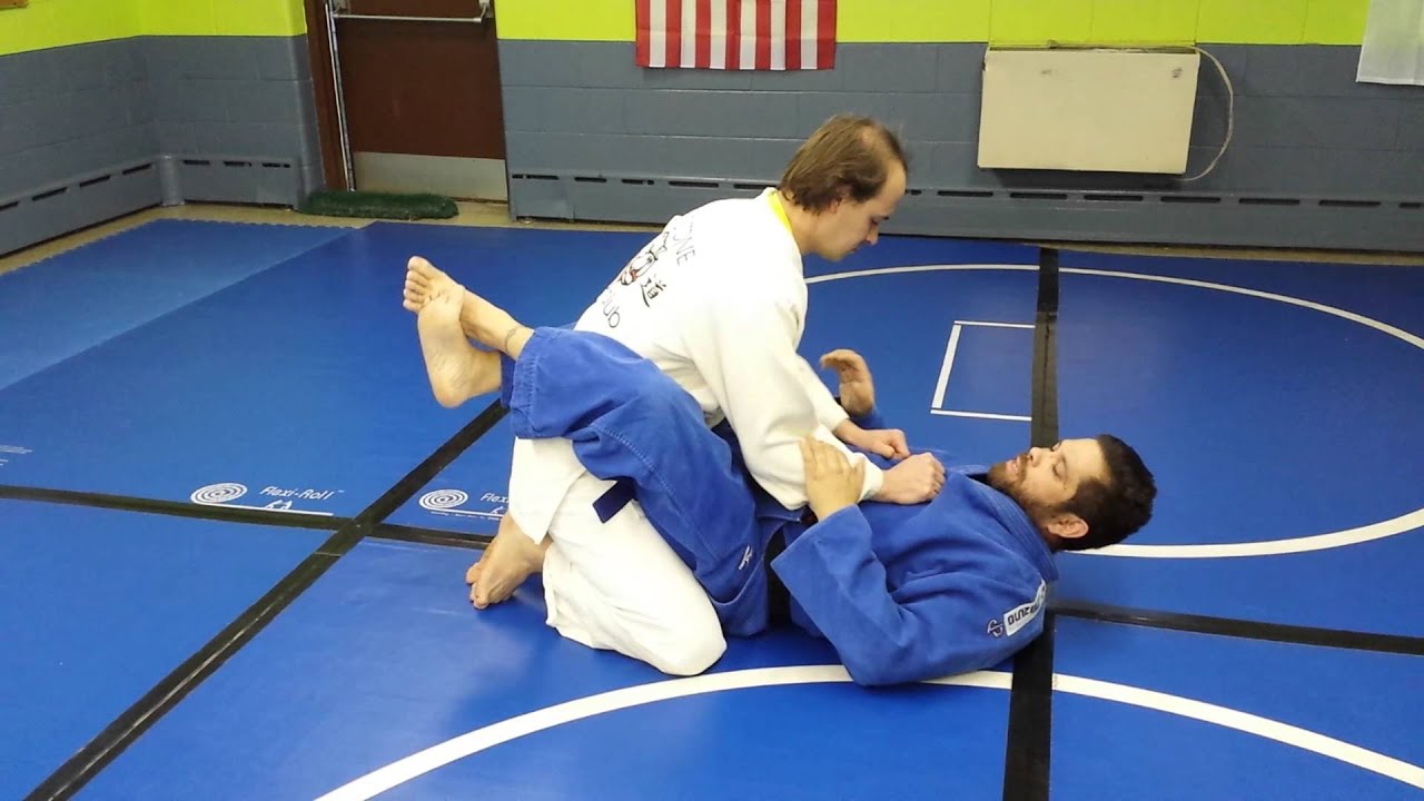 Spinning juji sweep keystone judo club - YouTube