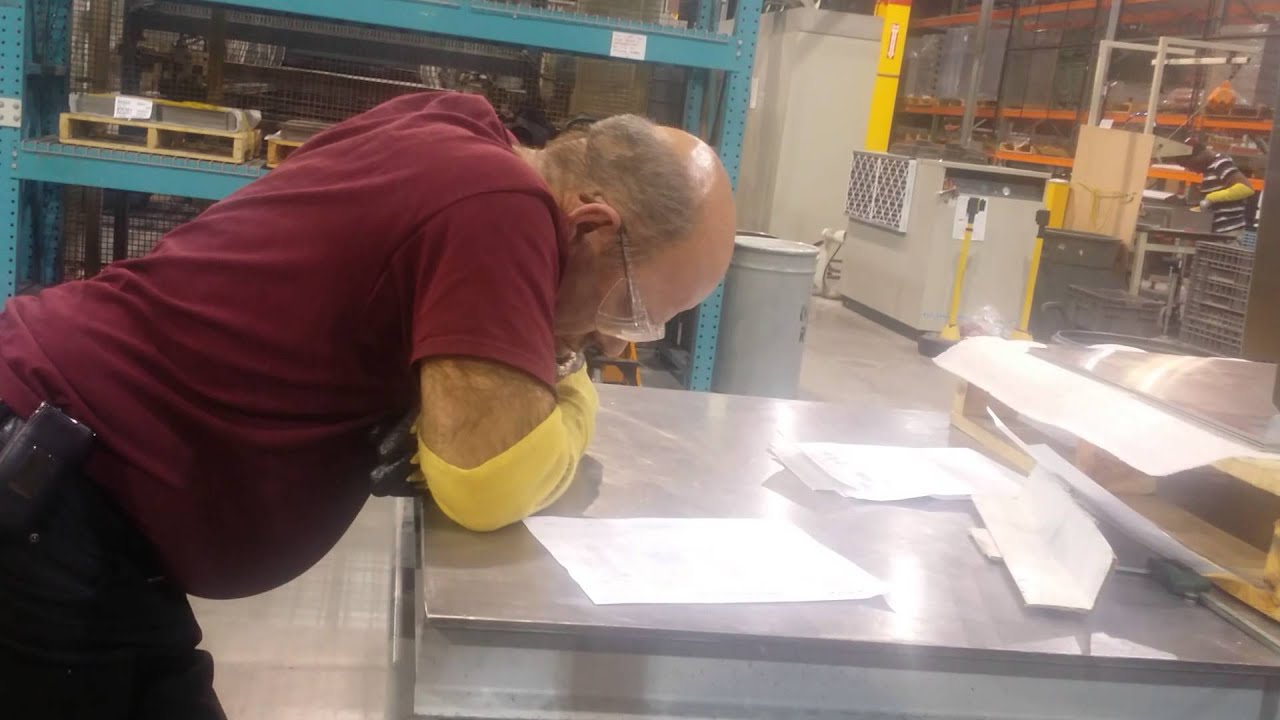 Old Man Falls Asleep While Standing At Work - YouTube