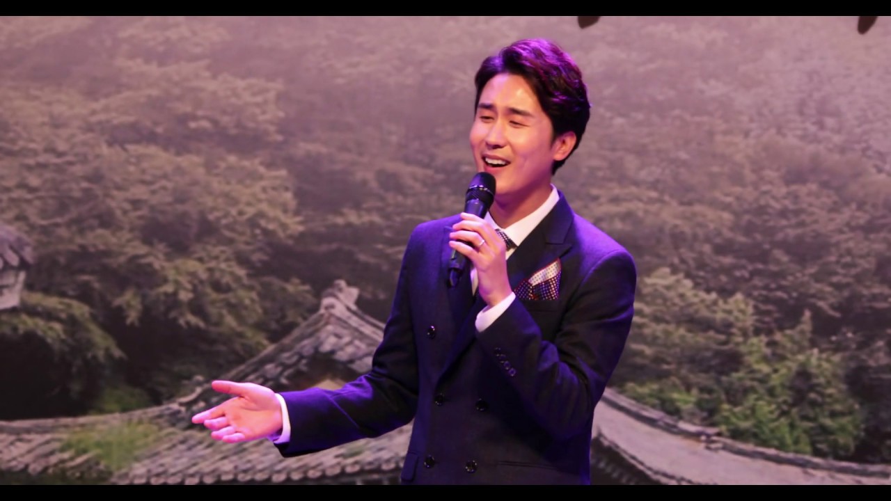 [4K] 181018 신유(Shin Yu) - Full Cam @홍제동 백련사 - YouTube