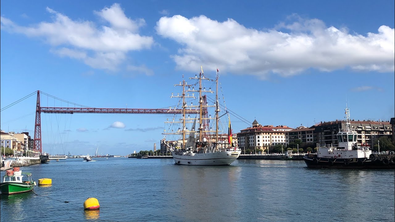 BUQUE ESCUELA ECUADOR 🇪🇨 GUAYAS, Zarpando de Bilbao , Marineros en Los ...
