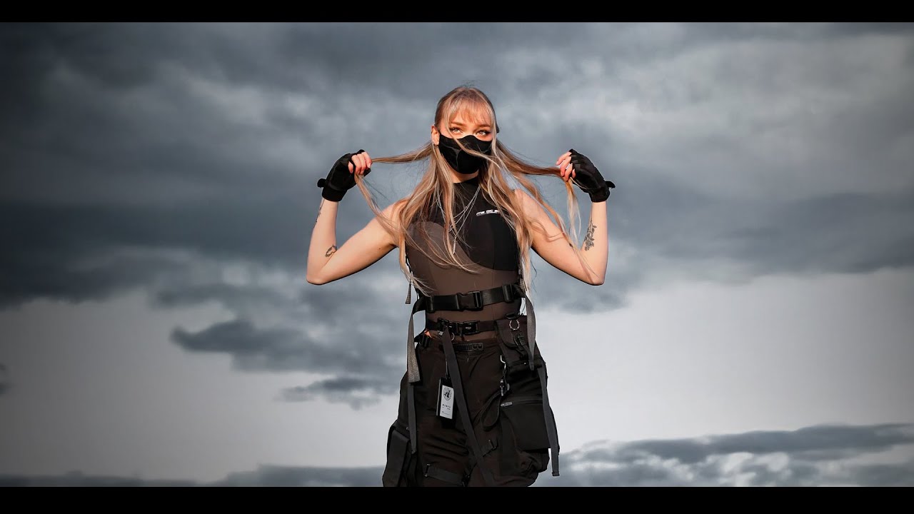 Alan Walker & Goetter - Fly with You (Music Video) - YouTube