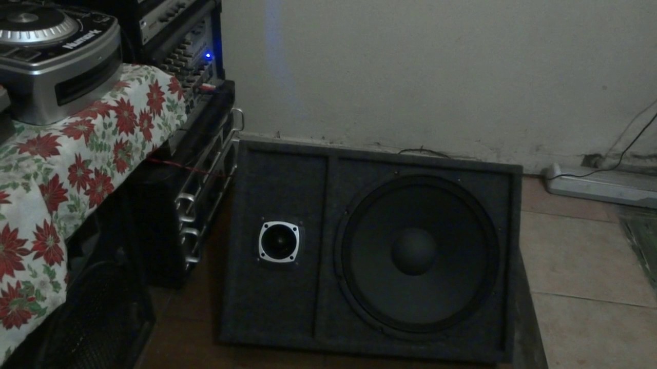 Armado de bafle monitor selenium 15 " 250 rms - YouTube