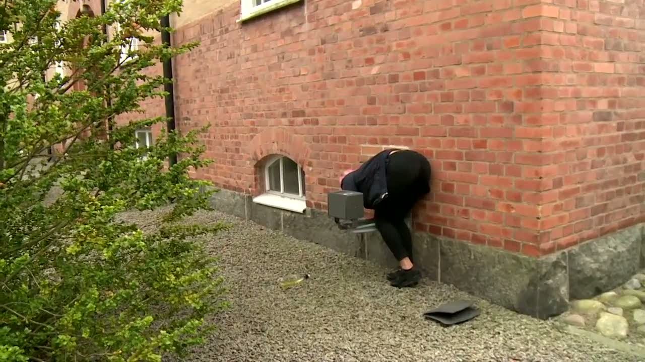 Här kräks Emelie i direktsändning: "Fy fan nu luktar jag spya" - Spring ...