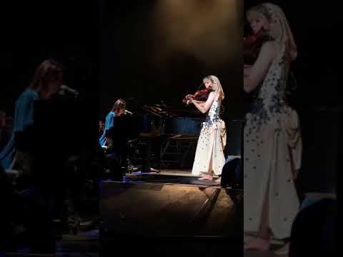 Amy Lee and Lindsey Stirling - Young and Beautiful @ Starlight Theatre ...