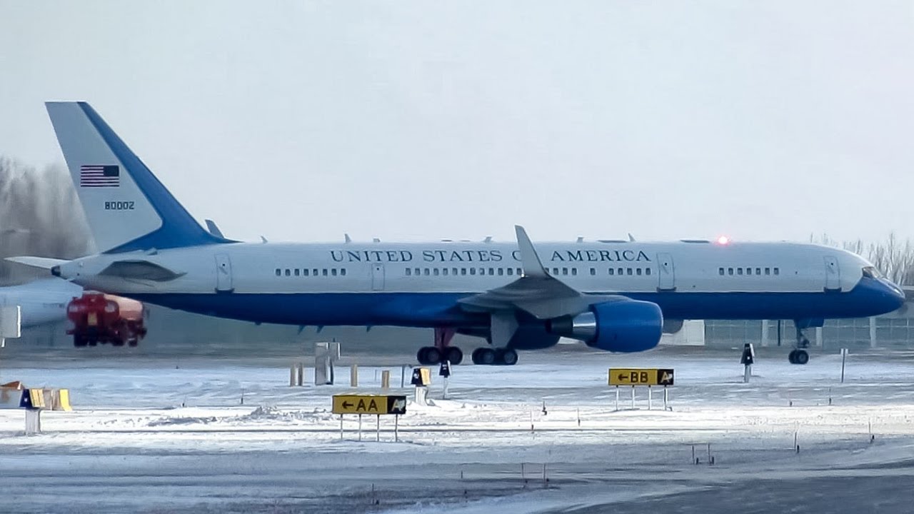 U.S Air Force VC-32A (B752) departing Ottawa (YOW/CYOW) - YouTube