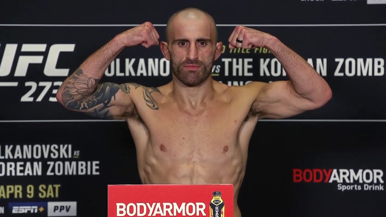 Alexander Volkanovski is First to the Scale at UFC 273 Weigh-In - YouTube