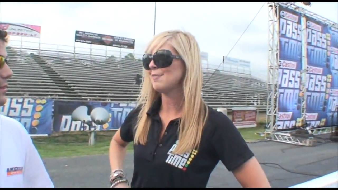 AmericanMuscle Interviews Paige Simpson from Pass Time - YouTube