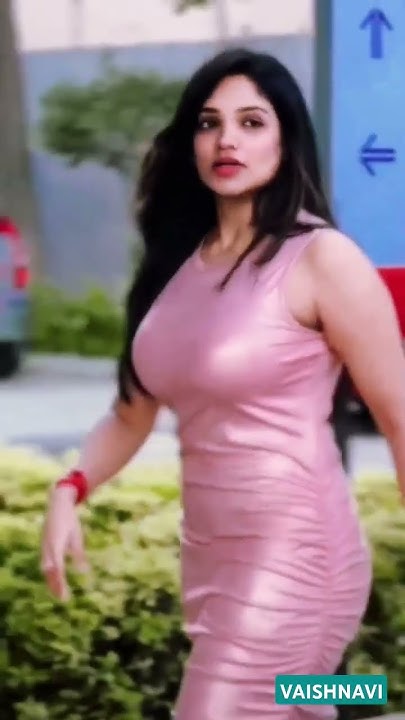 Serial actress Vaishnavi Nayak show - YouTube