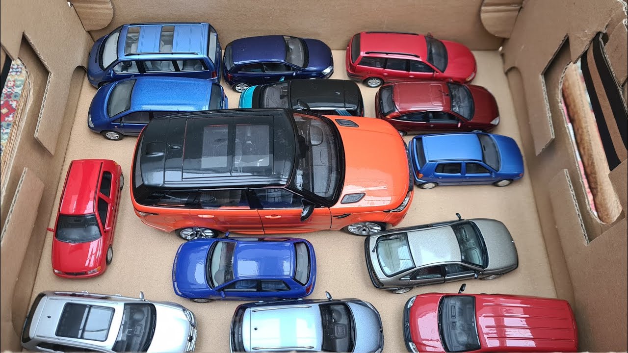 Small Diecast Model Cars From The Box - YouTube