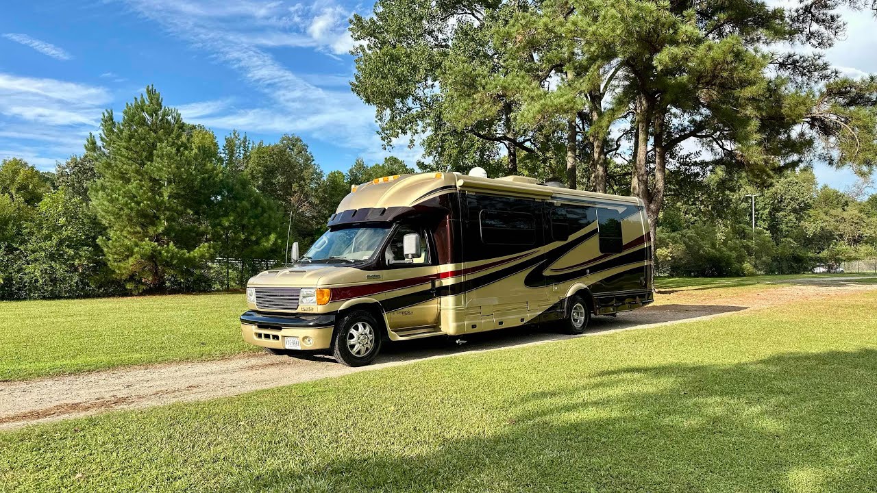 2008 Isata by Dynamax Touring Sedan E 280 available #motorhome # ...