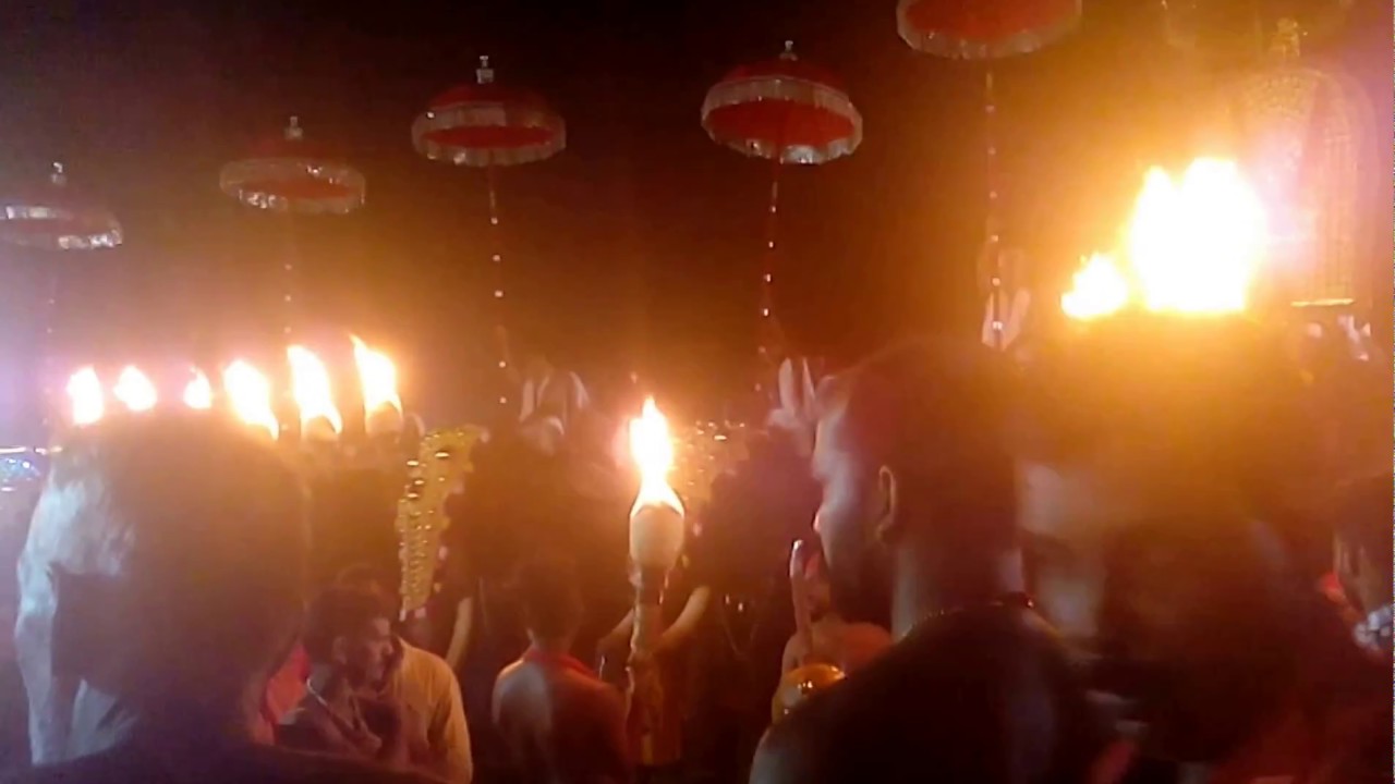 Triprayar Ekadasi - 2017, Kootti Ezhunnellippu, Chengila Melam. - YouTube