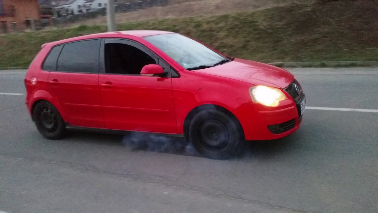 Volkswagen Polo 9n3 GTI 2006, 1.8 turbo (stage 1) burnout - YouTube