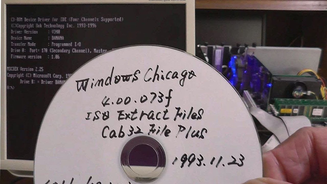 I was able to install the buggy "Windows Chicago Build 73f" - YouTube
