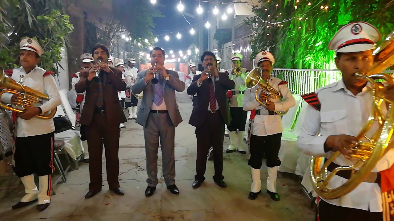 Faryad band Lahore perform in Sialkot (0300.6191266) - YouTube
