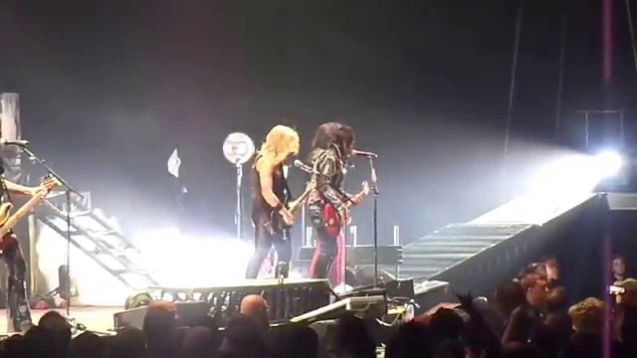 Alice Cooper - Poison live at Fargodome, Fargo, ND 11/16/14 - YouTube