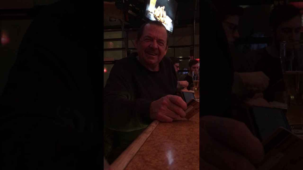 LE GARS SAOUL AU BAR - RÉJEAN DE QUÉBEC - YouTube