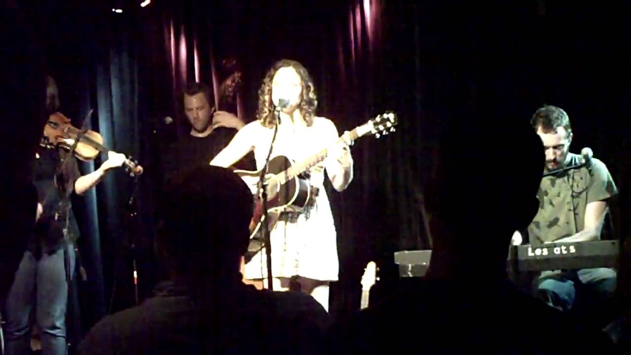 Allie Moss - Let It Go (Lestat's, San Diego) - YouTube