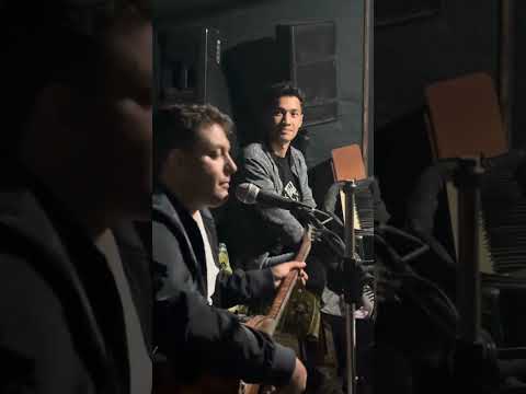 SARILARA BOYAMIŞSIN SAÇINI UĞUR TORUN ADEM TORUN