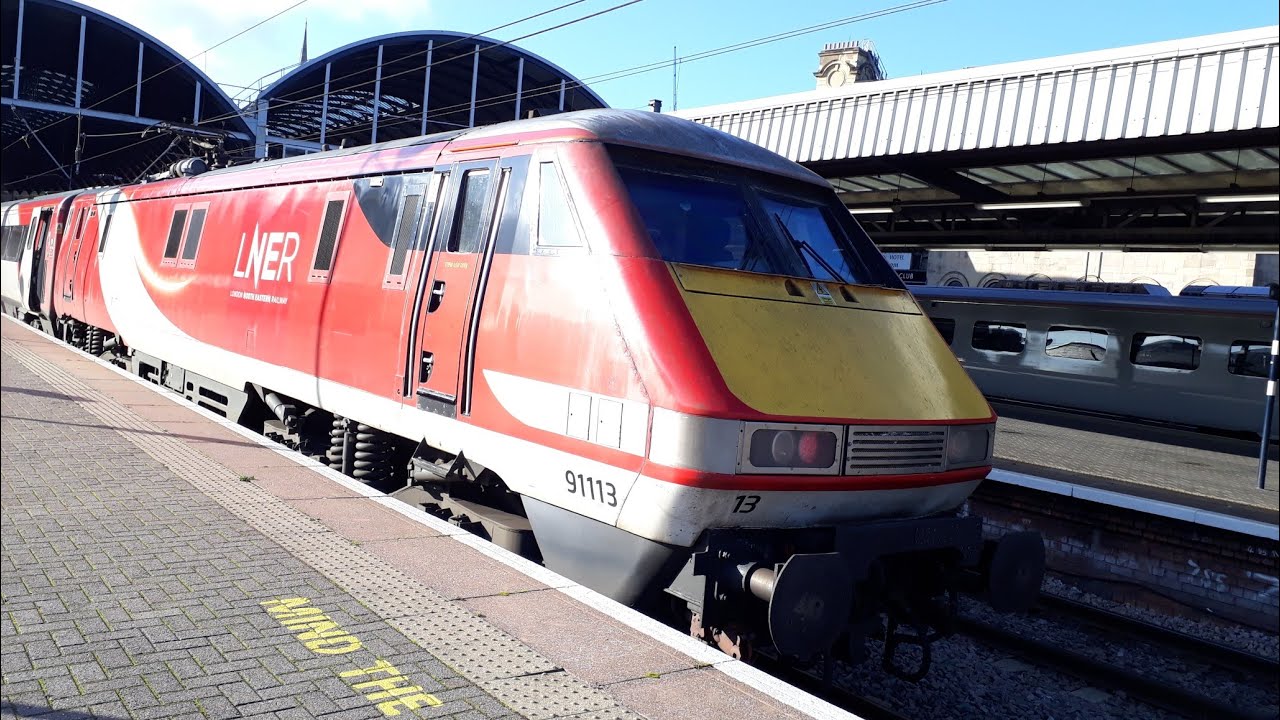 LNER DVT 82218/class 91113 - YouTube