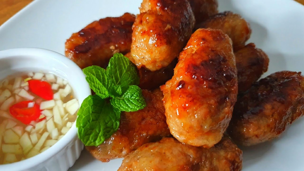 How To Make Delicious Skinless Pork Longganisa/Filipino Sausage - YouTube