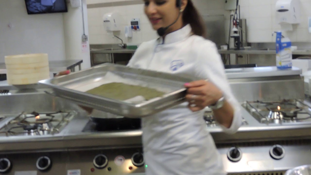 DSCN9041Shipra Khanna in Dan Gourmet - Sepu wadi 2 - YouTube