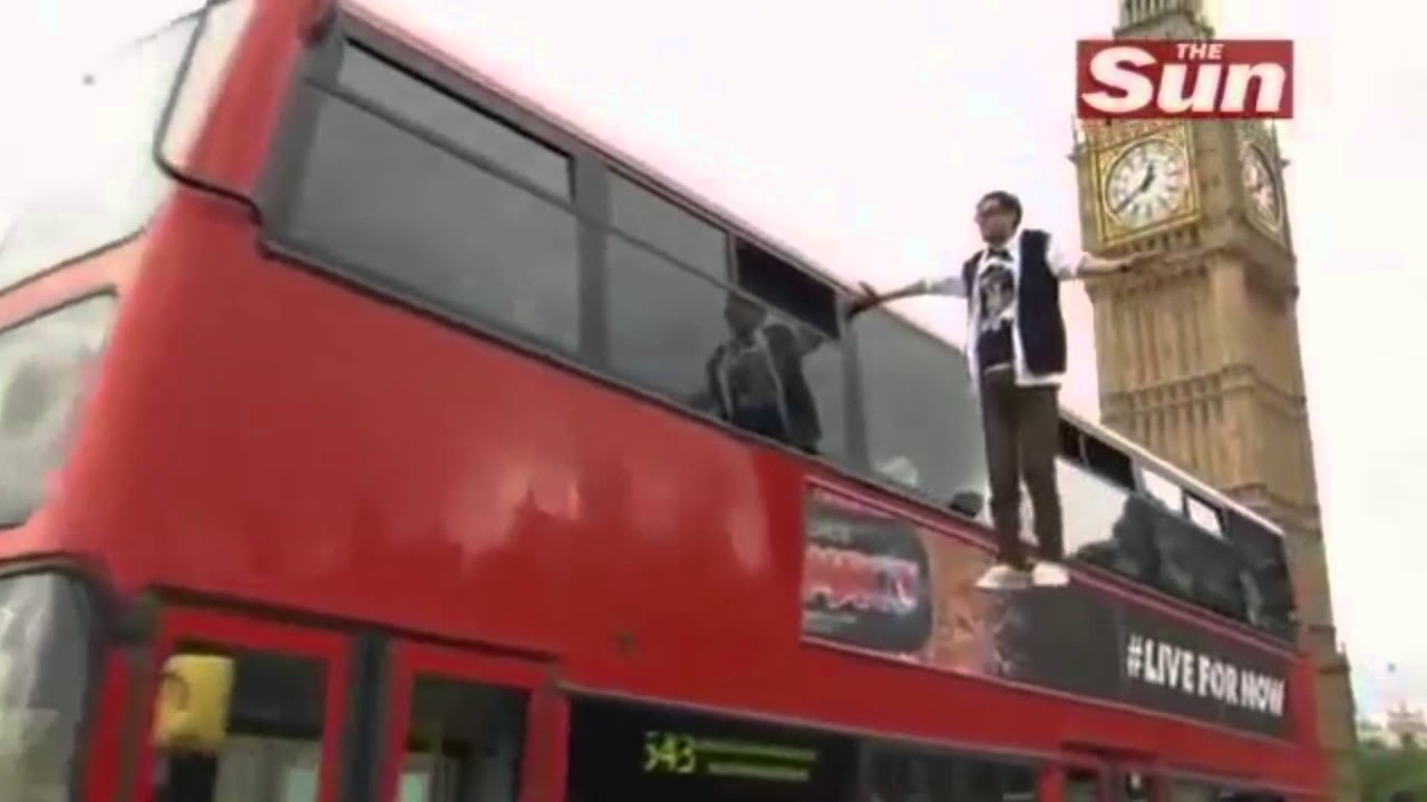 Dynamo's Bus Levitation trick - YouTube