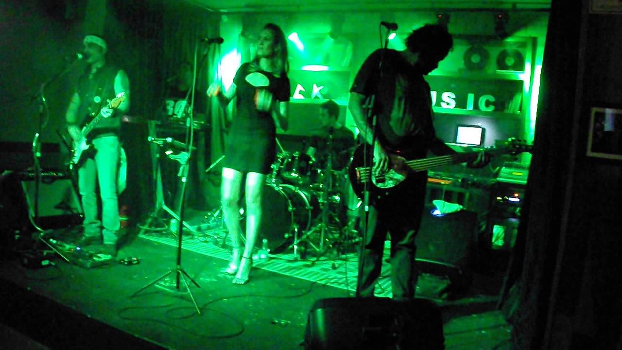 Legião Urbana - Há Tempos | Banda Téed - YouTube