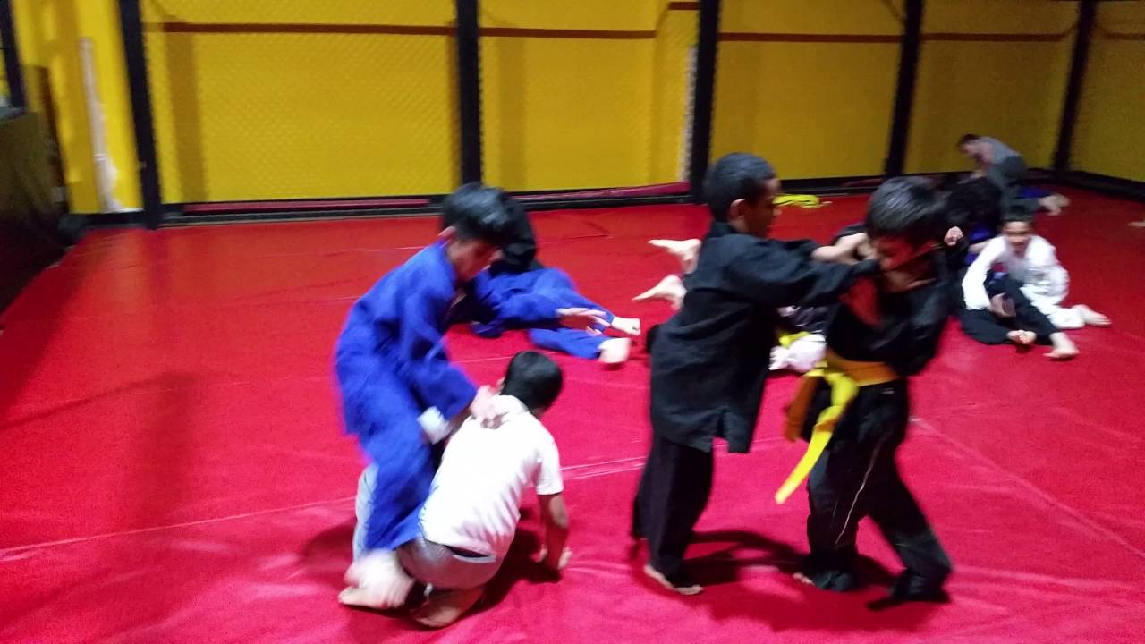 COUNTER COMBAT CLUB ® Moseley, kids class - YouTube