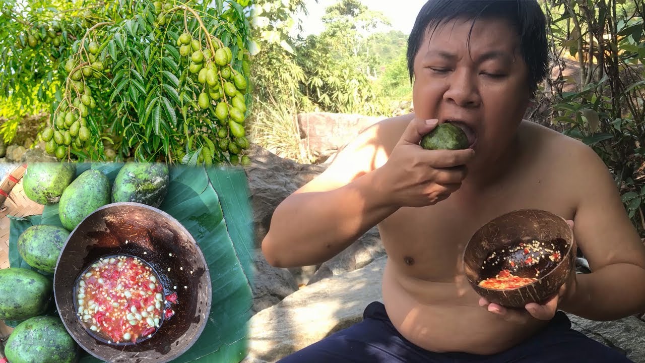 Found toad fruit in the forest, eaten with super spicy chili salt - YouTube