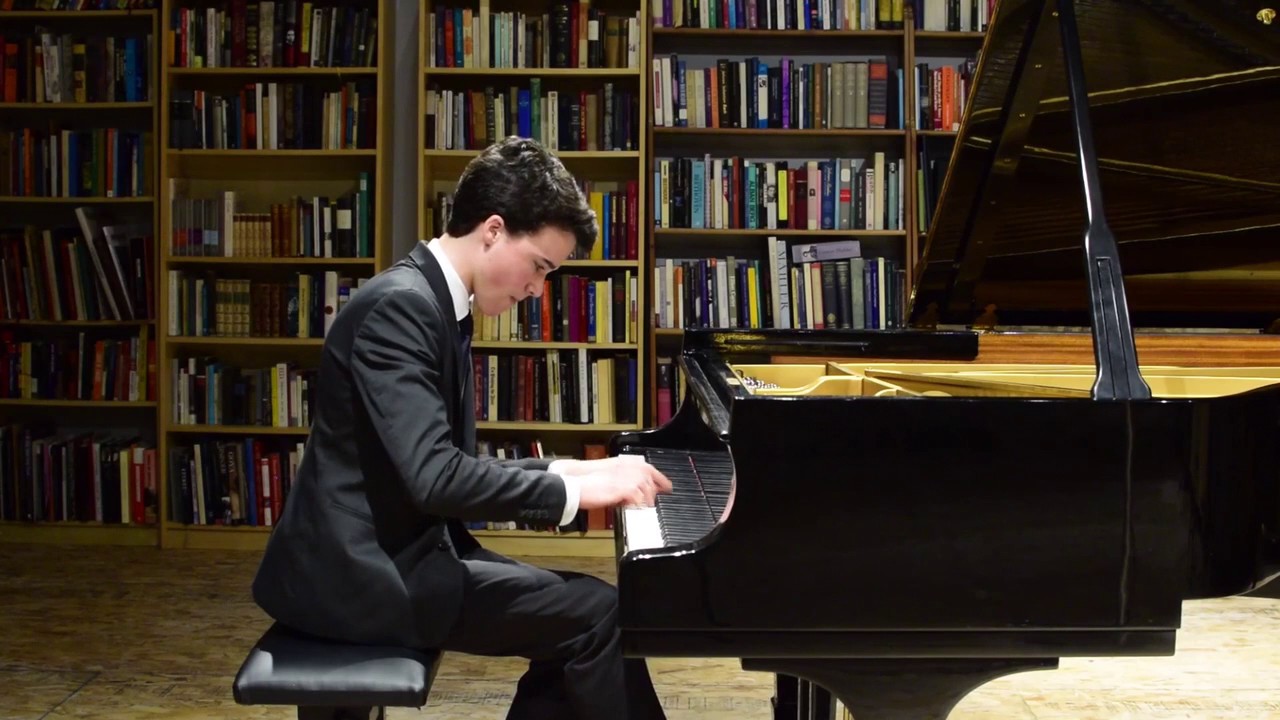 Christopher Jessup - Schumann Piano Sonata Op. 22 (1st movement) - YouTube