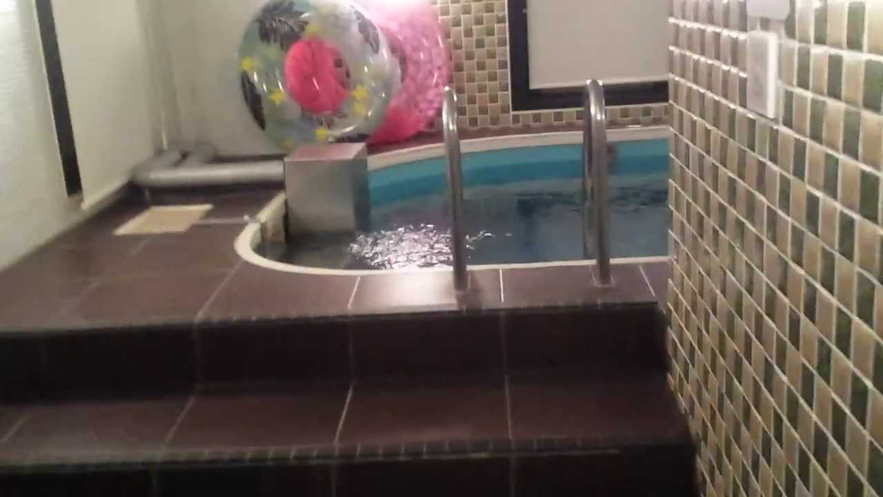 Japanese Love Hotel with Private Pool! - YouTube
