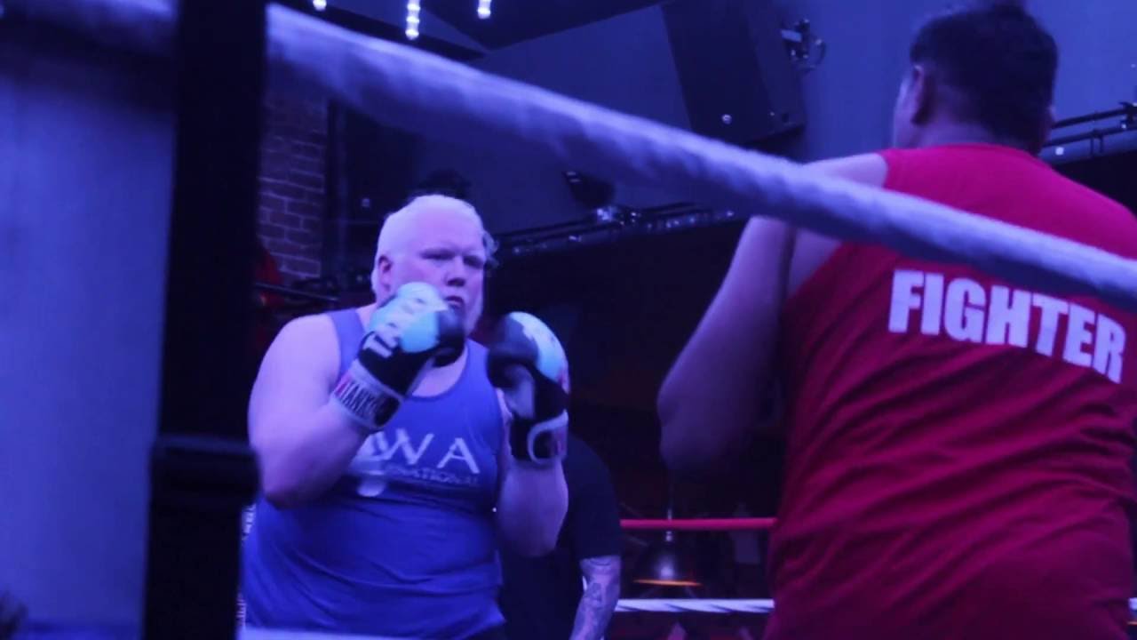 IWA 10 Kam Mystery v Dominic Boyle - YouTube