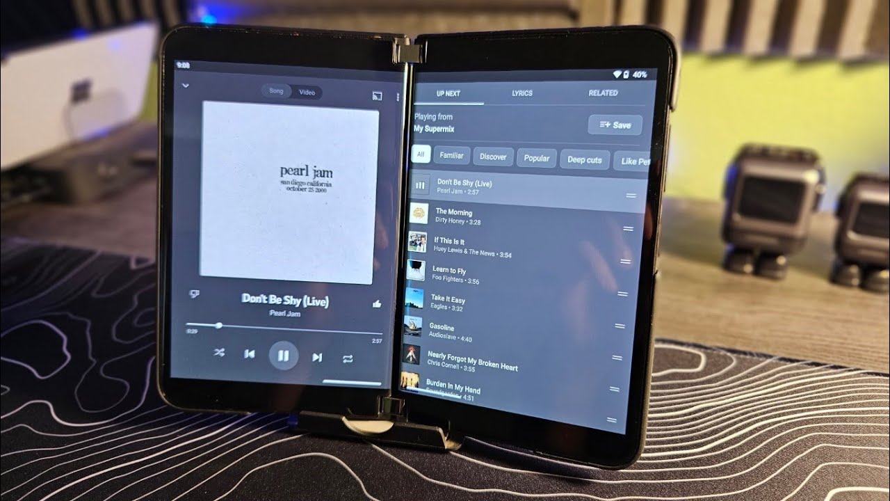 Pixel Fold might be our best hope for Surface Duo apps now.. - YouTube