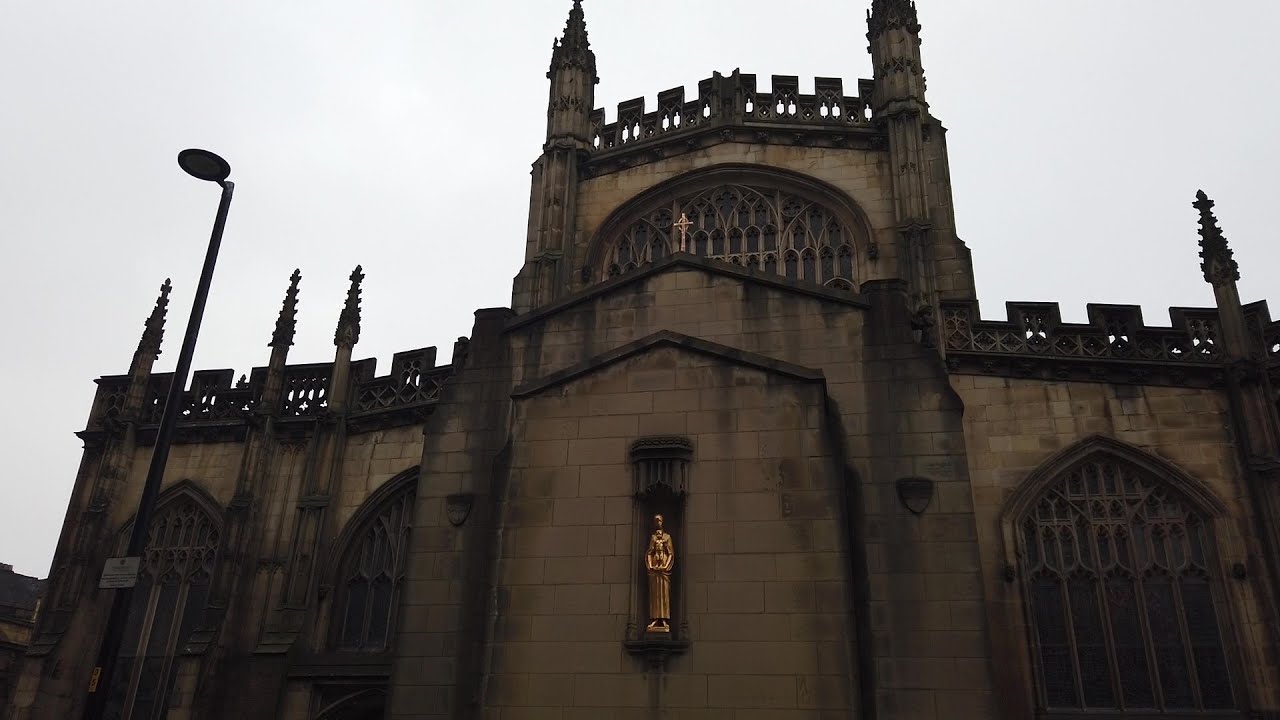 Visit Manchester Cathedral Christmas time 2022年圣诞节期间参观曼彻斯特大教堂 - YouTube