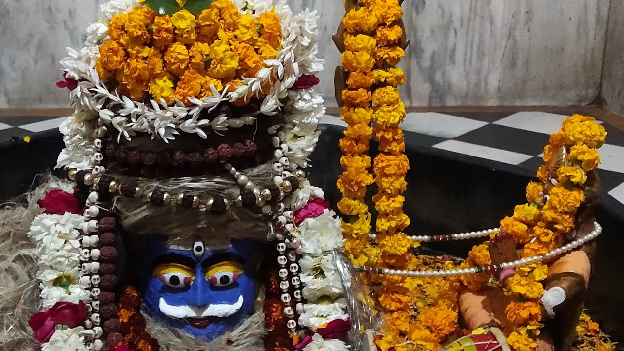 January 5, 2023 aj Bhole nath kA alg rup rang jhande suar madev mathura ...