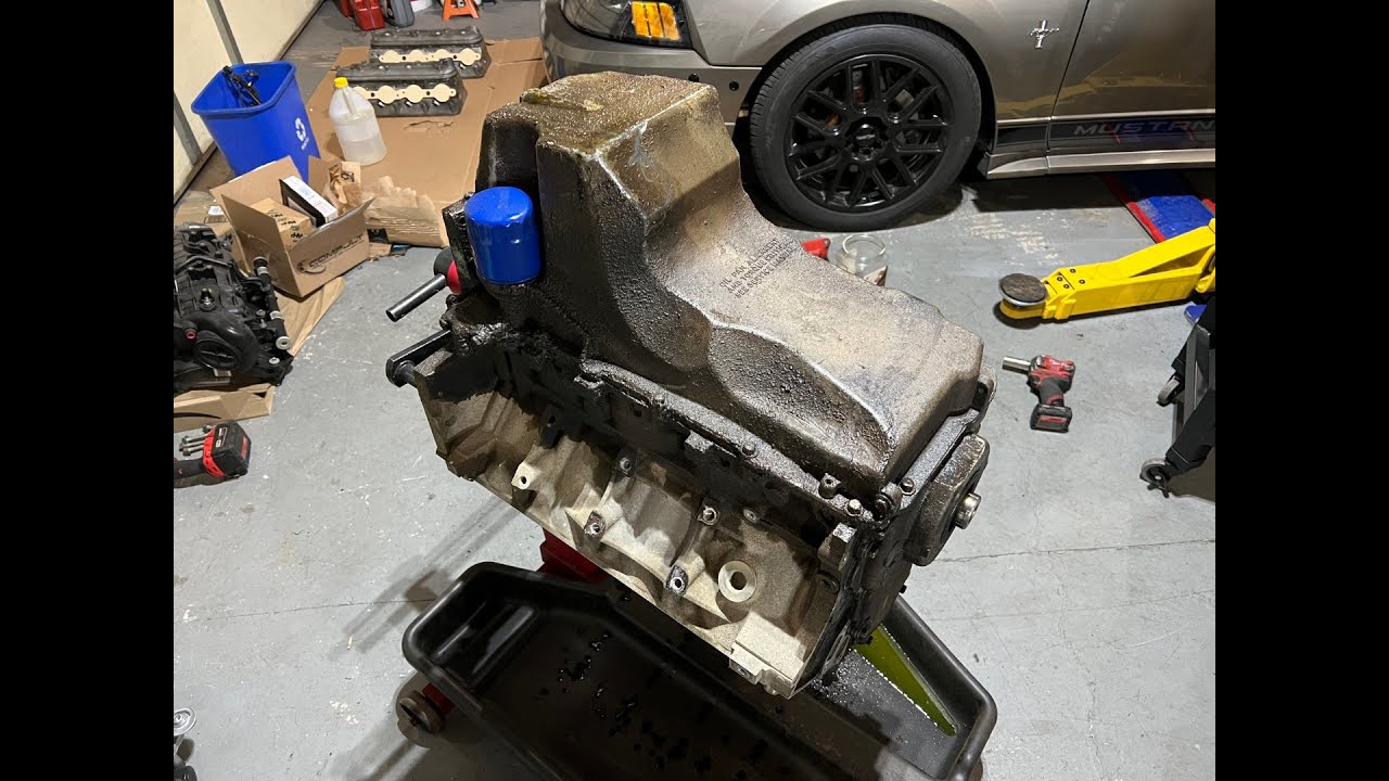 whats inside this l33 - YouTube