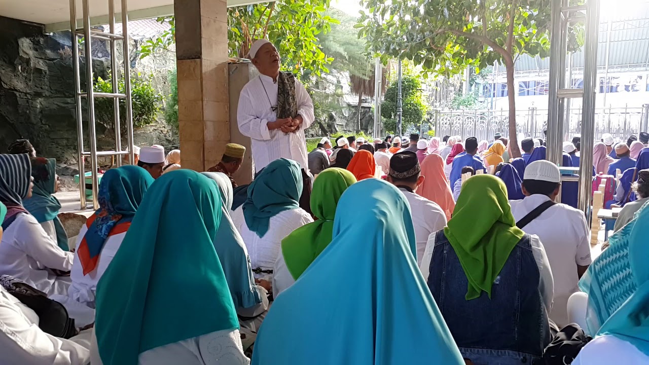 WISATA RELIGI AKRAB LINTAS ALUMNI SMEA/SMK PAWIYATAN SURABAYA - YouTube