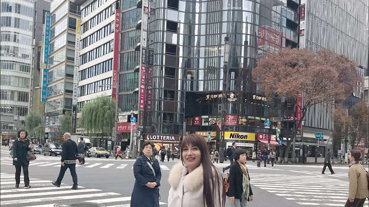 Heart of Tokyo / Ginza / Ginza Square / Place of The Crazy Rich People ...