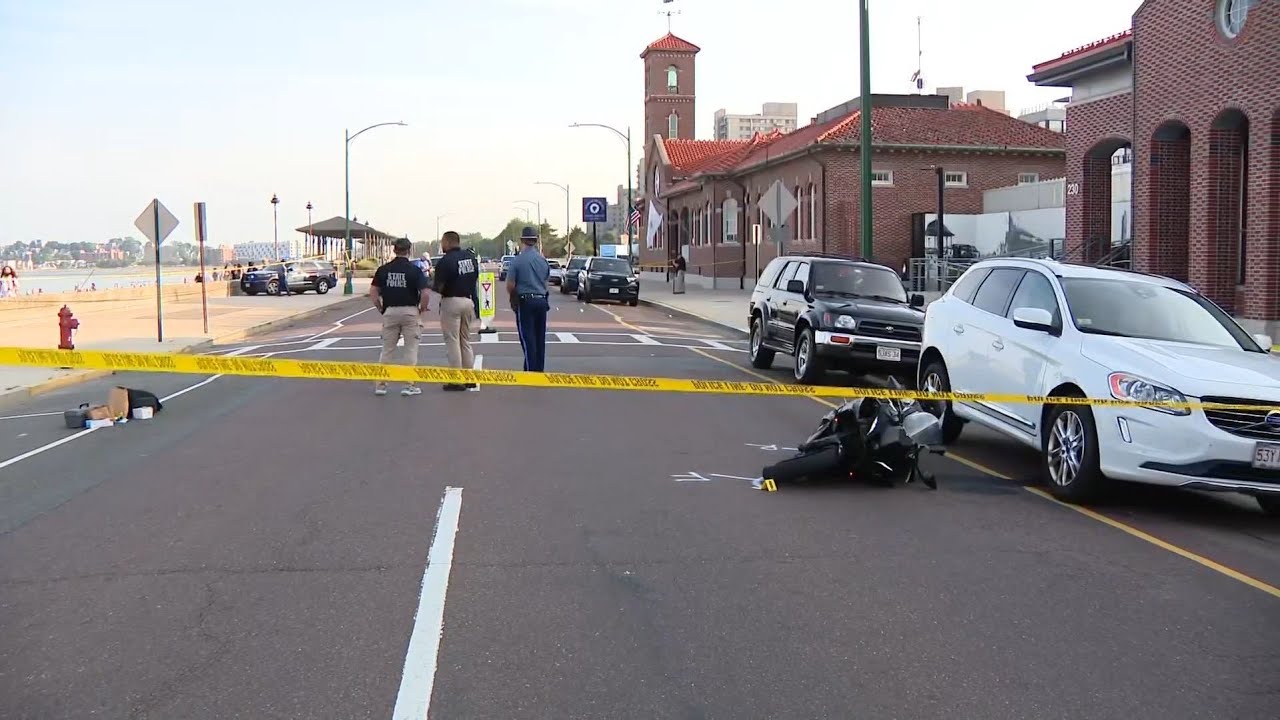 MSP trooper hit by motorcycle in Revere, Mass. - YouTube