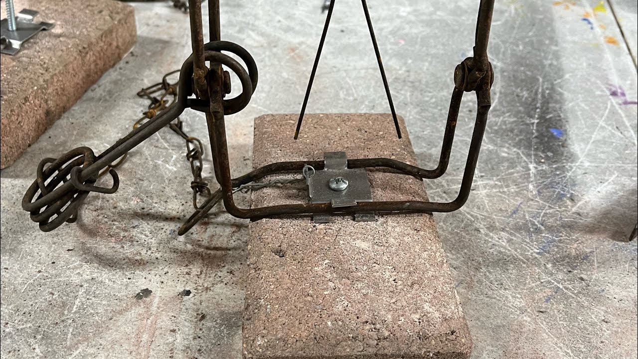 Bottom edge sets for mink and muskrat. Using 110 brackets. - YouTube