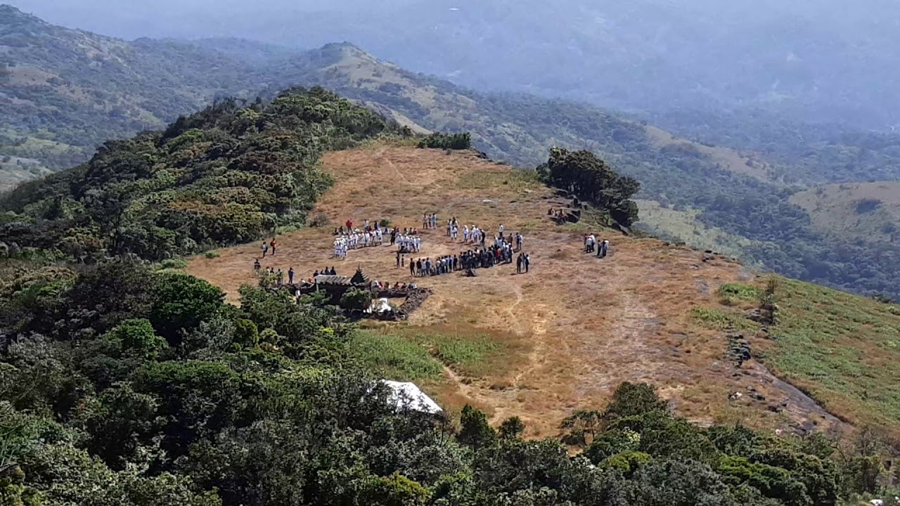 KODAVA TRADITIONAL DANCE - YouTube